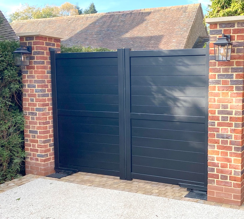 Kensington Aluminium Driveway Gates | Horizontal Infill | Buy ...